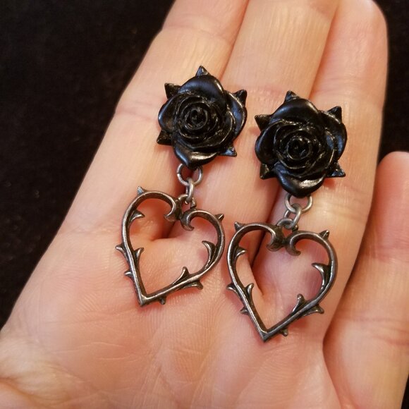 Alchemy Gothic | Jewelry | Alchemy Gothic Rose Heart Dangle Earrings ...